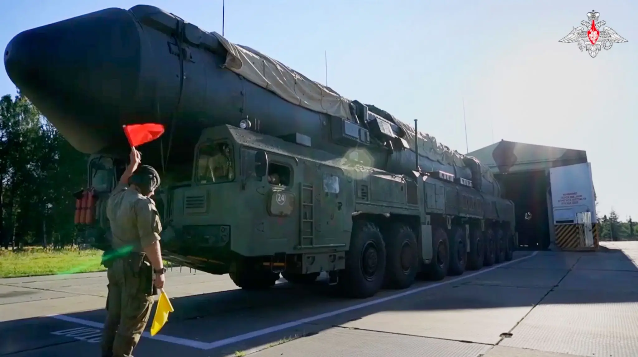 Russland startet Atom-Manöver zu Wasser, Land und Luft - Hitradio antenne 1