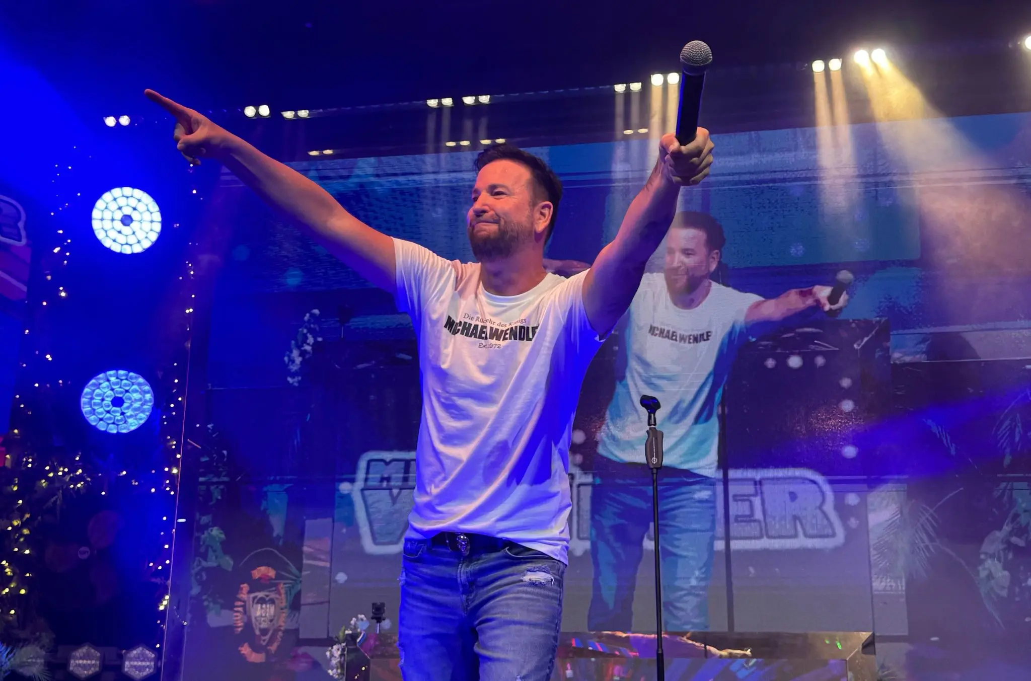 Schlagersänger Wendler feiert Rückkehr an den Ballermann - Hitradio ...